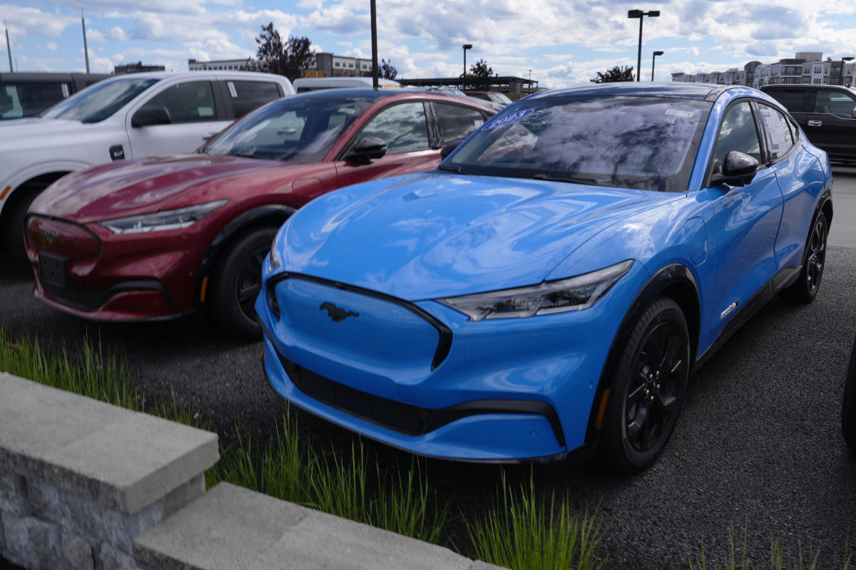 Why automakers are backtracking on their ambitious EV game plans ...
