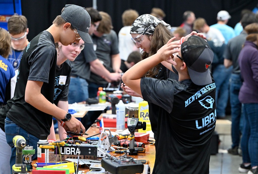 Mentor High Robotics Team finishes in top 7 at national competition ...